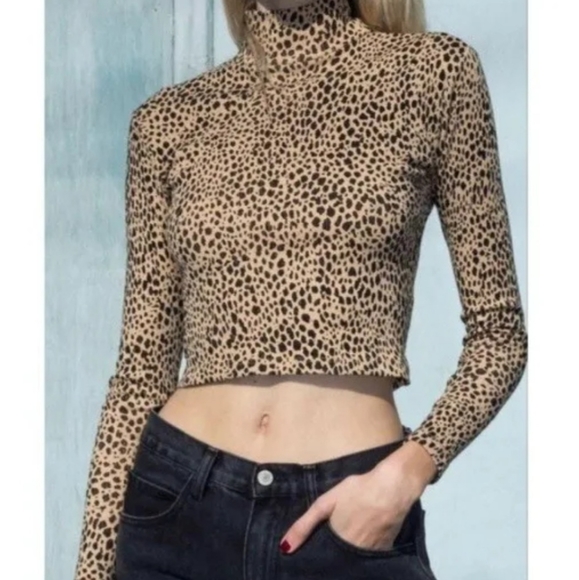 Brandy Melville | Tops | Brandy Melville Top | Poshmark